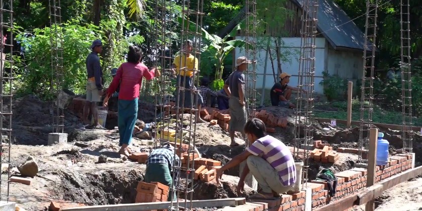 Regional Development: Magway Region CM inspects construction | Myanmar International TV